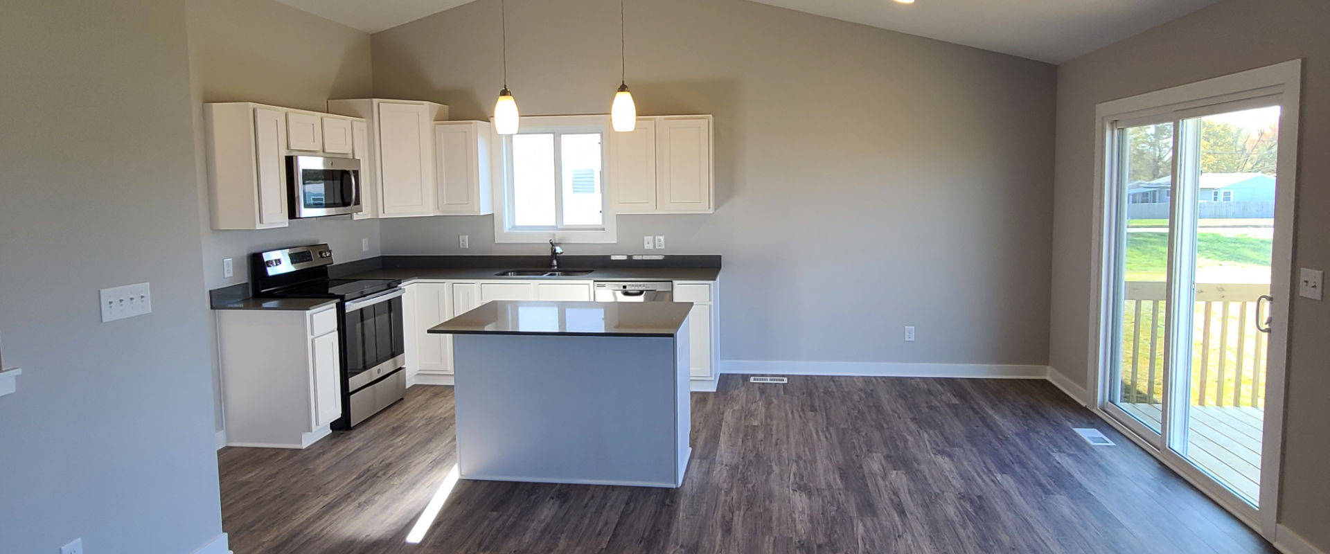 Des Moines Iowa Local Home Builders | Madden Construction - Realty